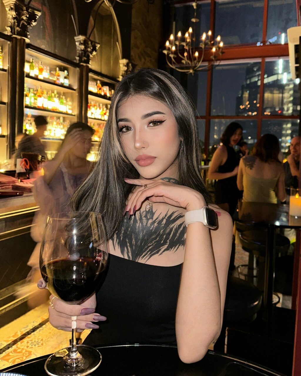 Cornne น้องคอนเน่ นางแบบ สาวสวย สุดแซ่บ ดาวทวิต18+ สุดฮอต